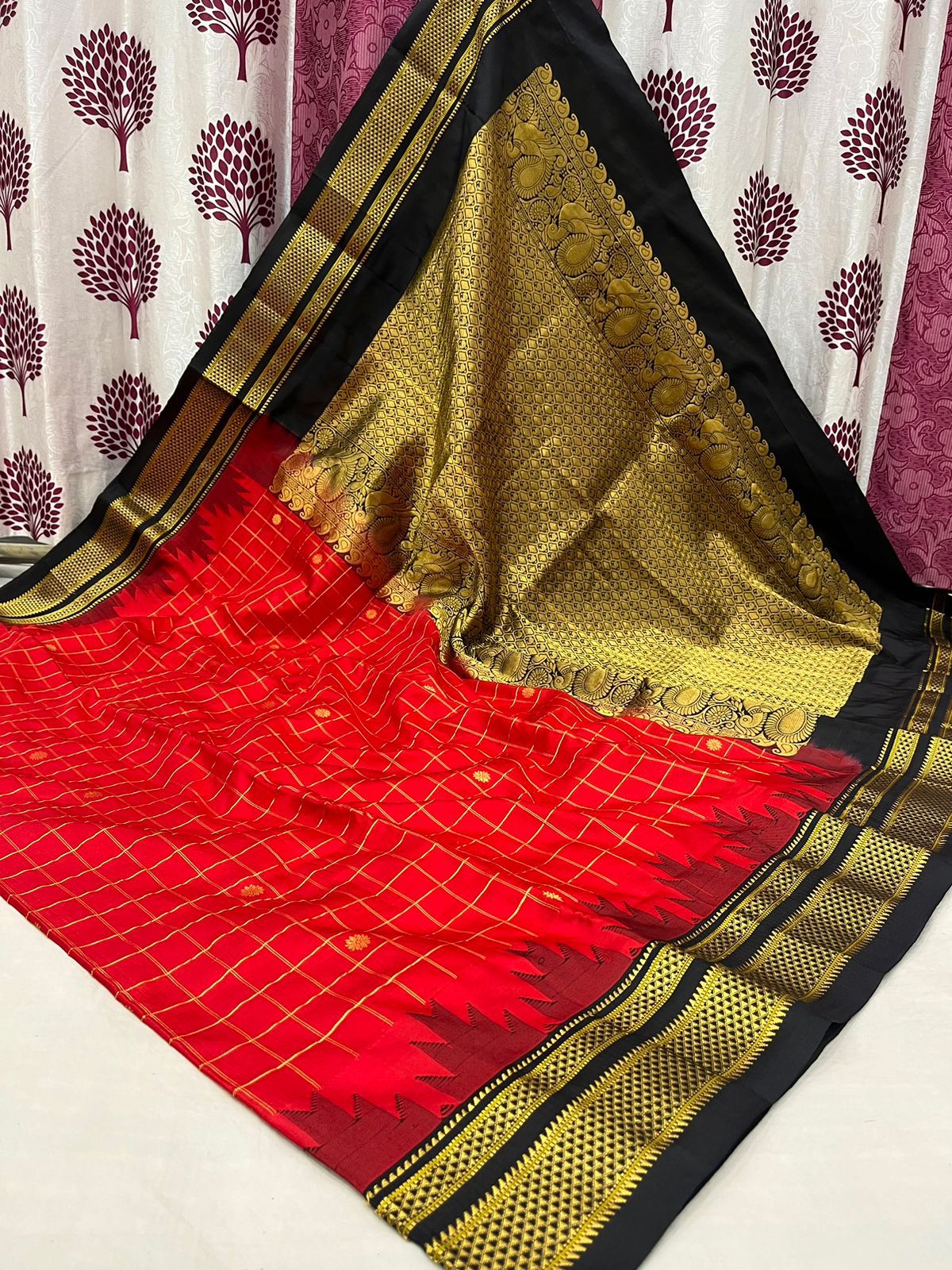 Pure Silk Checks Irkal Saree – Satyam Paithani